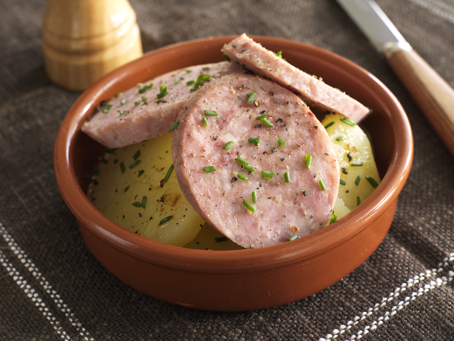 Saucisson à la lyonnaise - Le saucisson